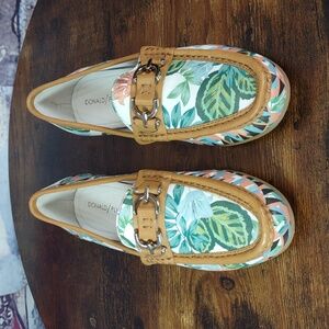 Donald J. Pliner | Shoes | Donald Pliner Suzy Tropical Print Leather ...